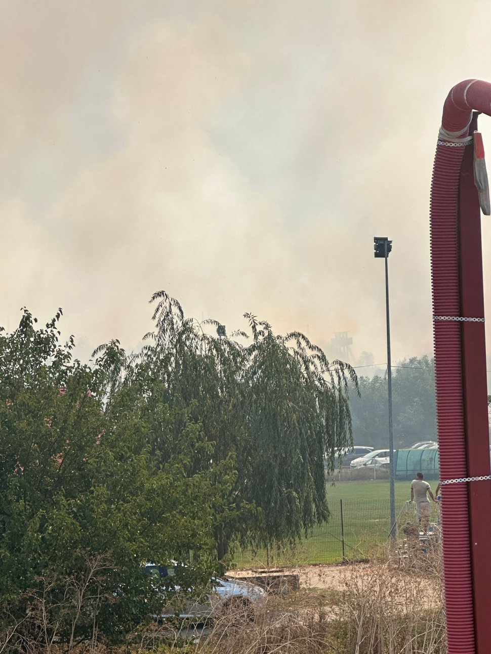 Incendiu de proporții lângă Penitenciarul Jilava | Degajări mari de fum ...